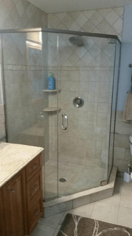 Shower Enclosure Neo Angle with Side Panel 2 – Absolute Shower Doors